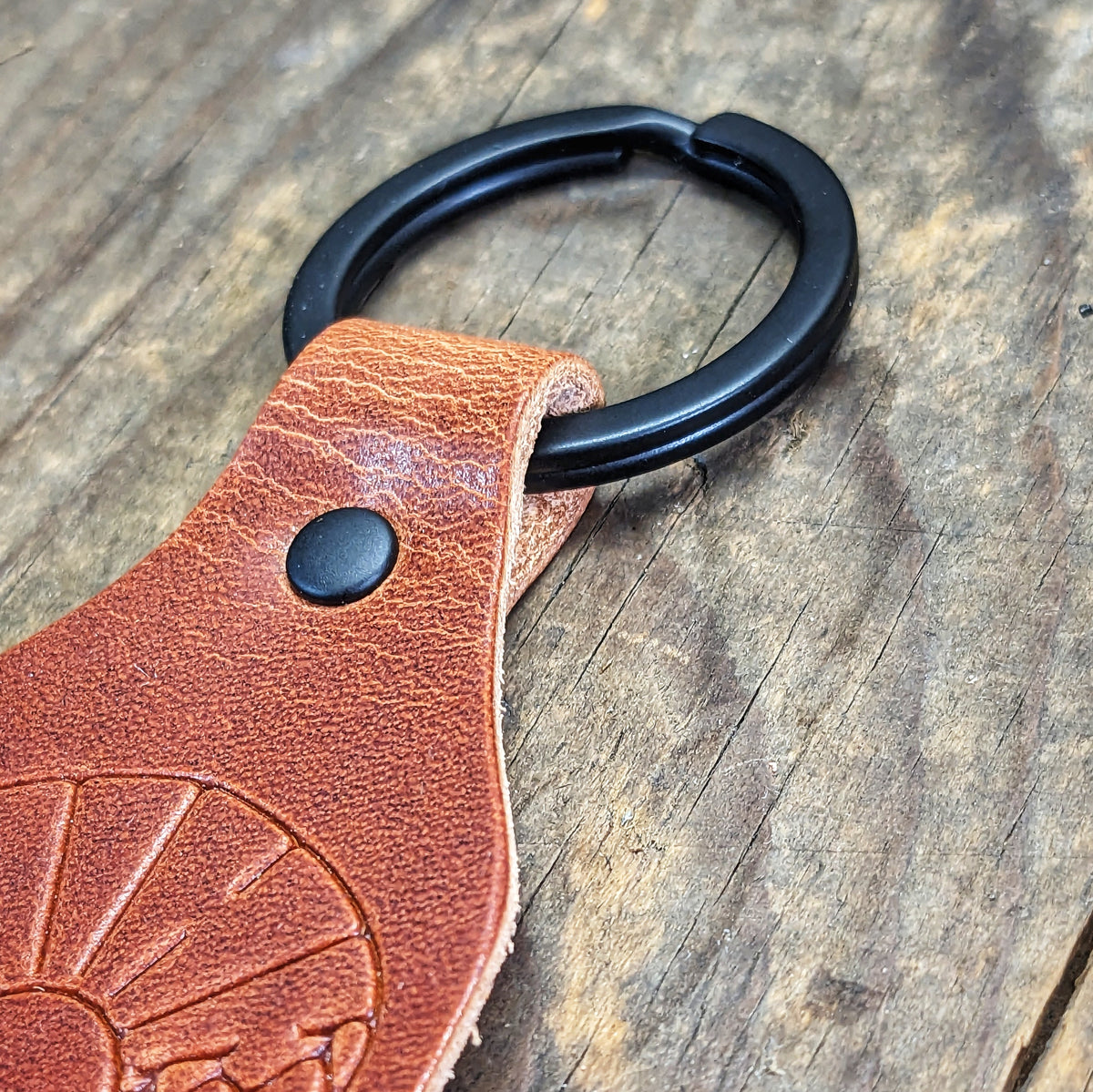 Mountain sunrise leather keychain – Caliber Leather Company